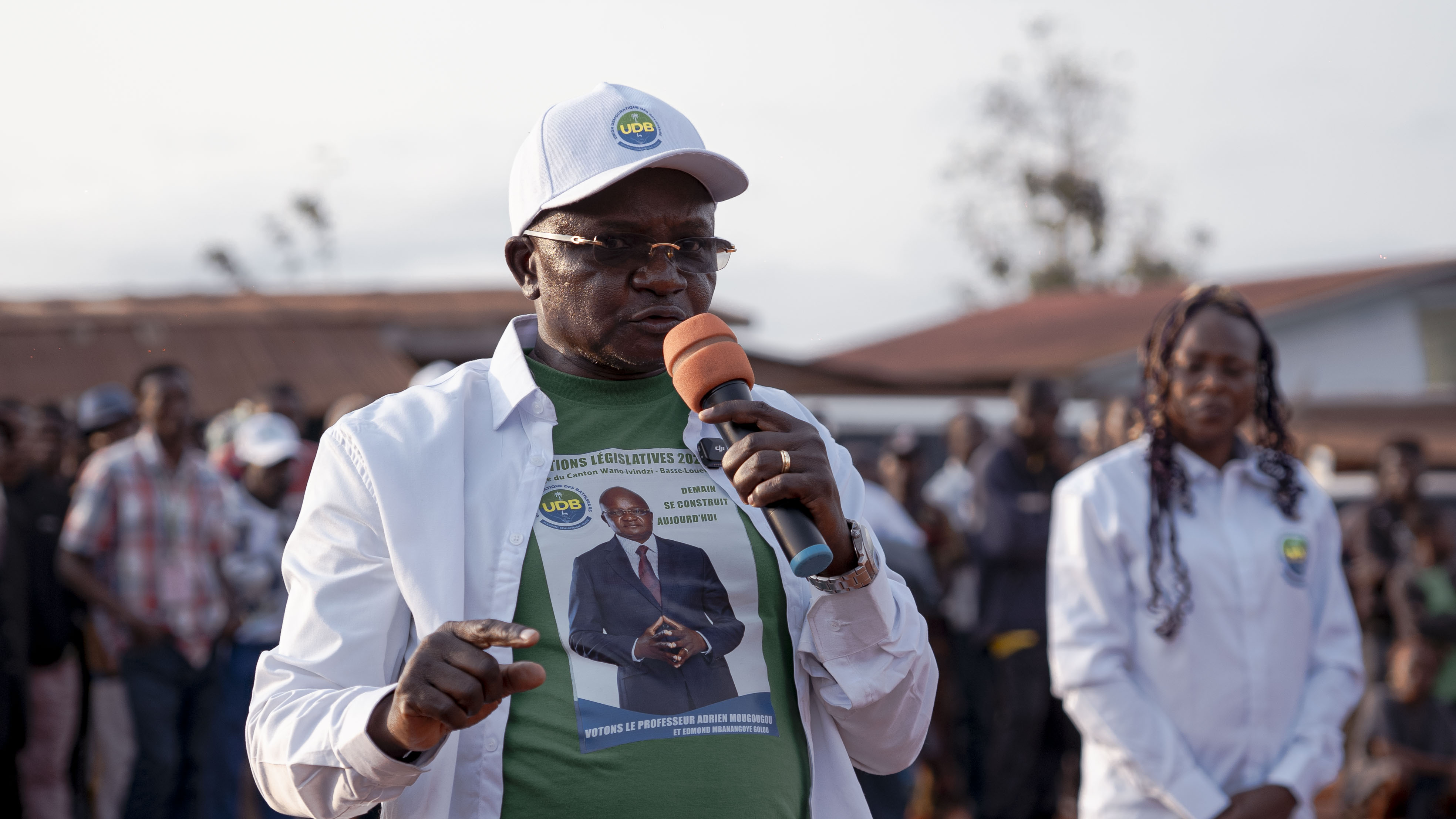 TOP INFOS GABON | (2e siège de la Boumi-Louetsi) Adrien Mougougou ...